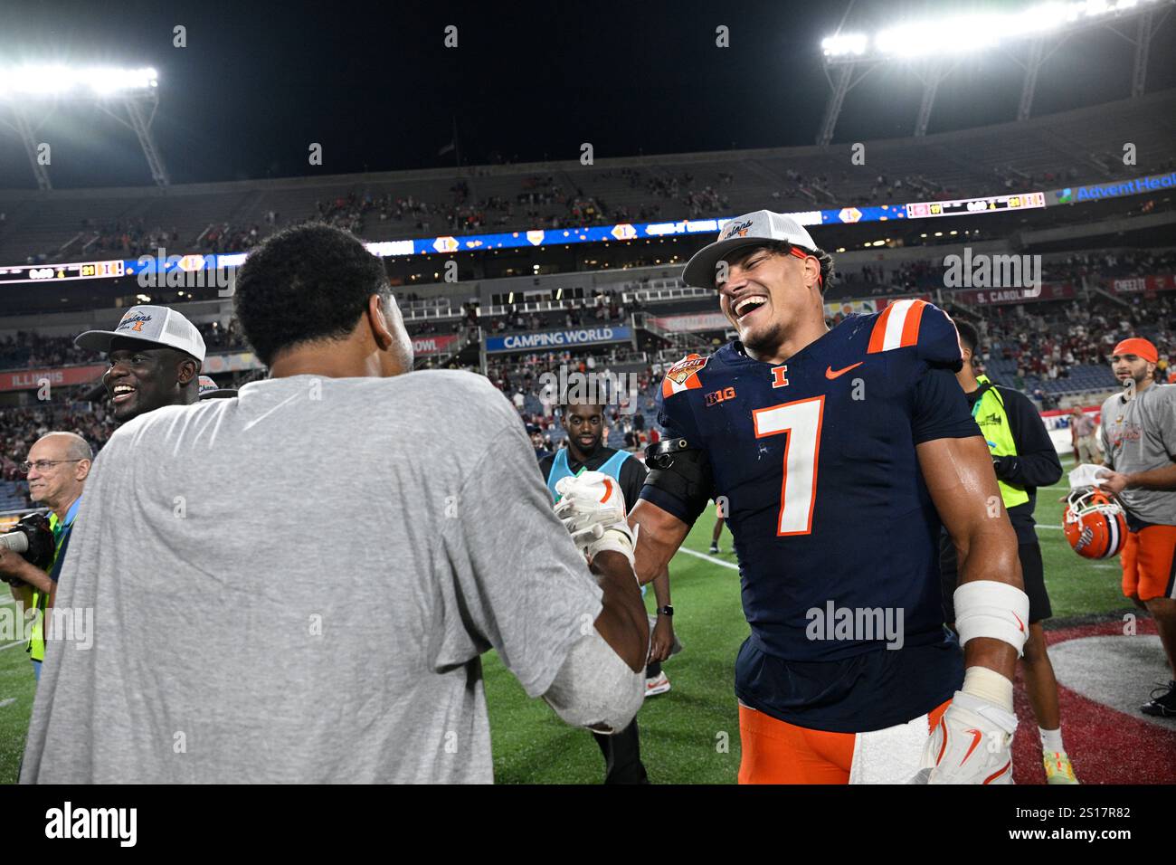 Illinois defensive back Matthew Bailey (7) celebrates after a win ...