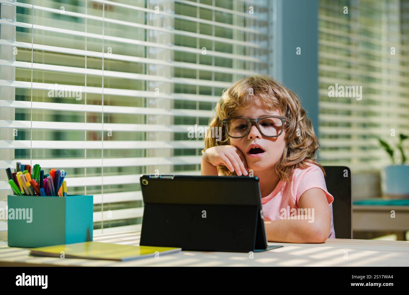 Kids home schooling. Online school. Children learn english online at ...