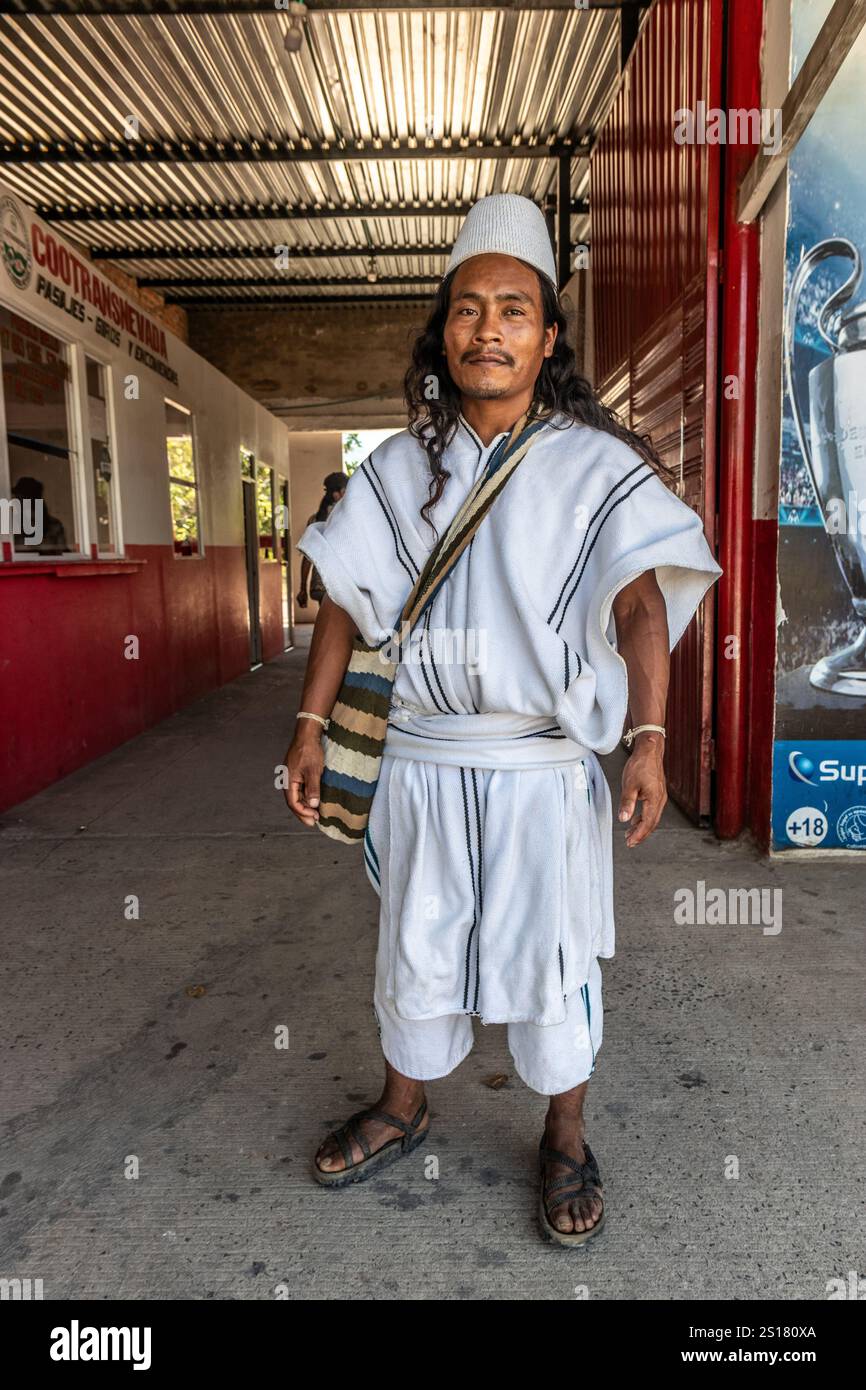 PUEBLO BELLO, COLOMBIA - FEBRUARY 28, 2023: Arhuaco indigenous man in ...
