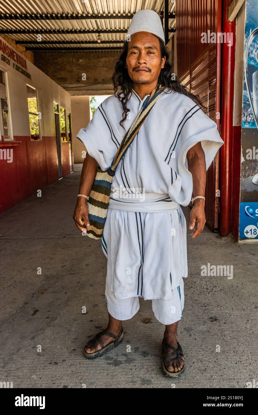 PUEBLO BELLO, COLOMBIA - FEBRUARY 28, 2023: Arhuaco indigenous man in ...