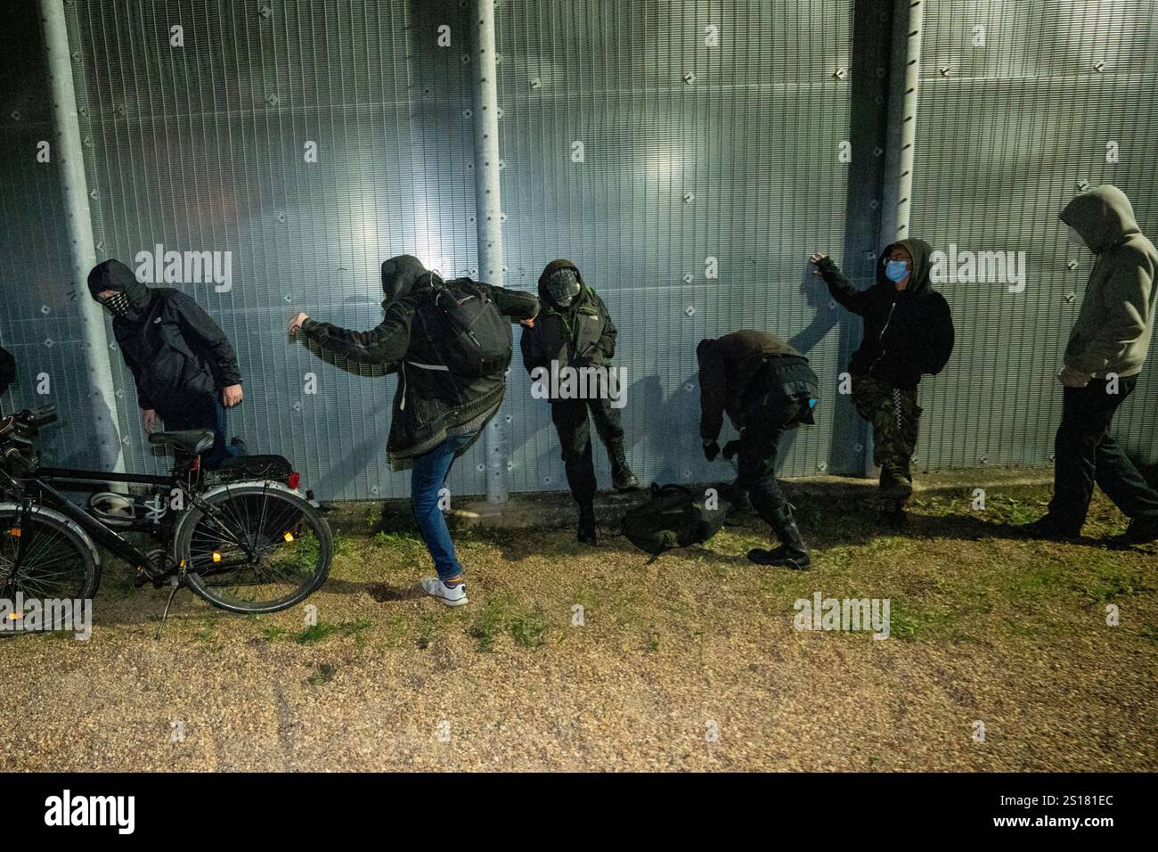 Uk prison cell brixton hi-res stock photography and images - Alamy