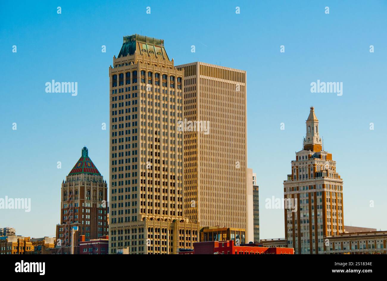 Tulsa oklahoma usa downtown city hi-res stock photography and images ...