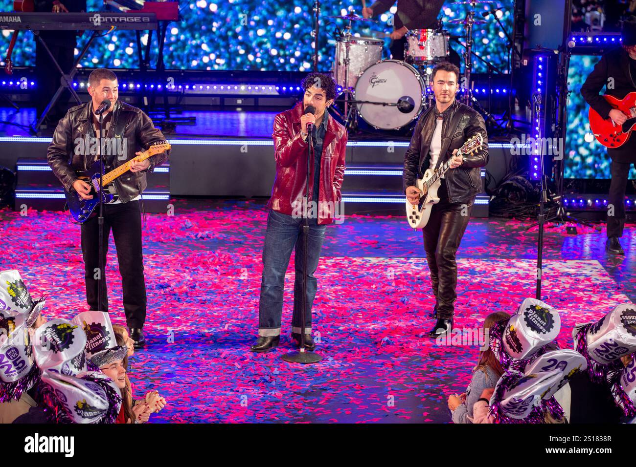 From left, Nick Jonas, Joe Jonas and Kevin Jonas of the Jonas Brothers ...