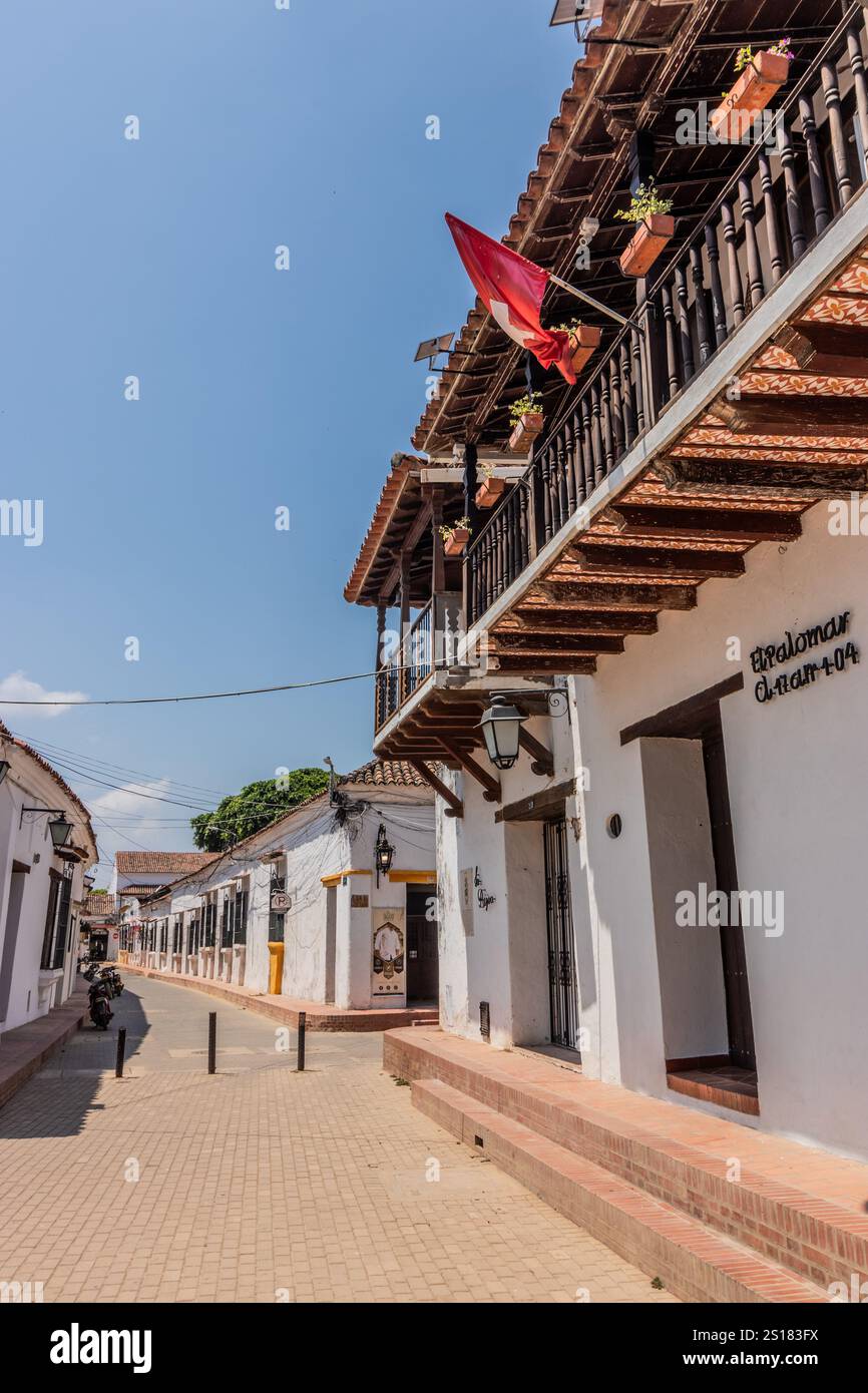 MOMPOX, COLOMBIA - MARCH 2, 2023: Colonial street in Santa Cruz de ...