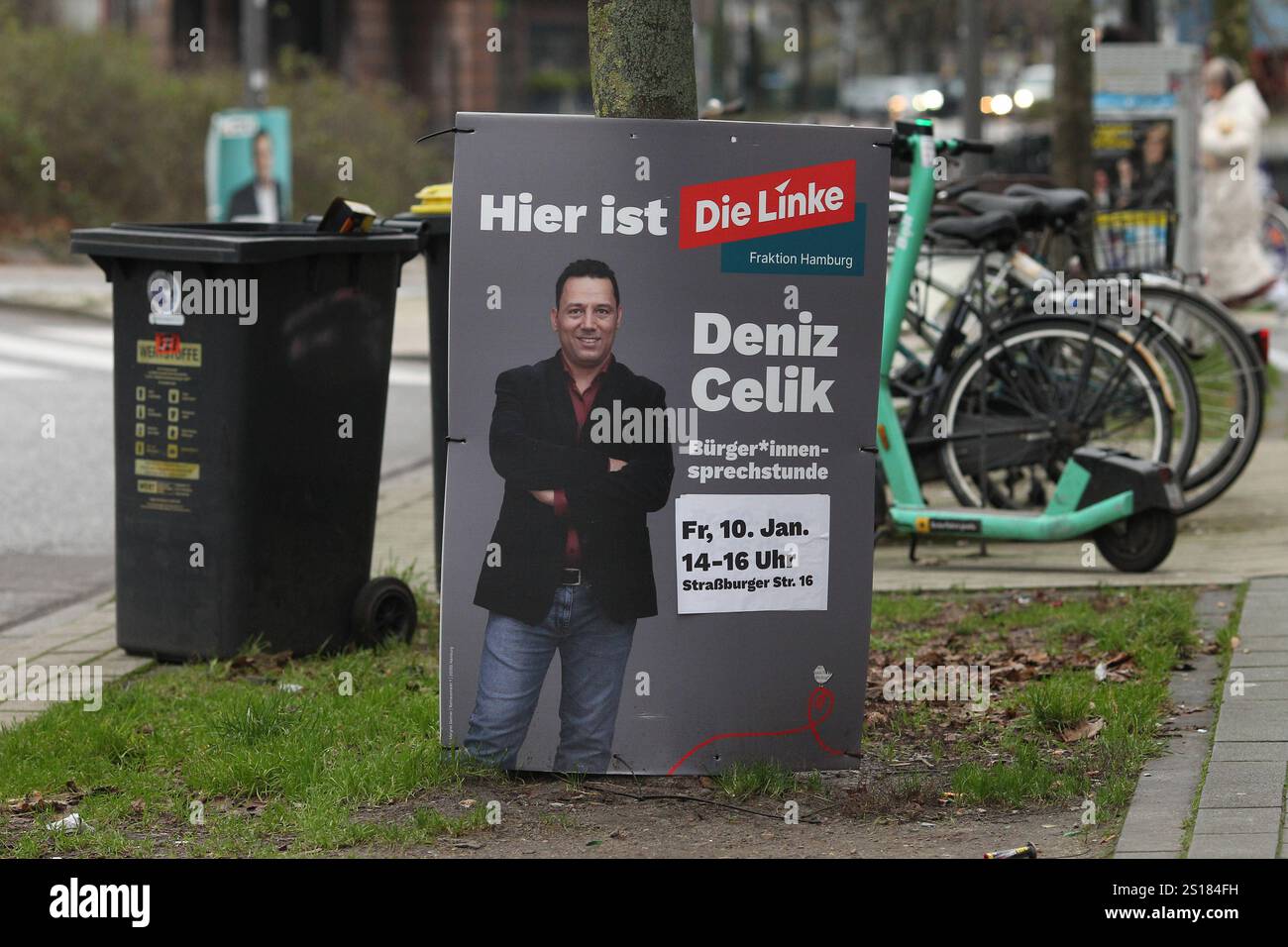 Ein Wahlplakat von Deniz Celik, Vizepräsident der Hamburgischen ...