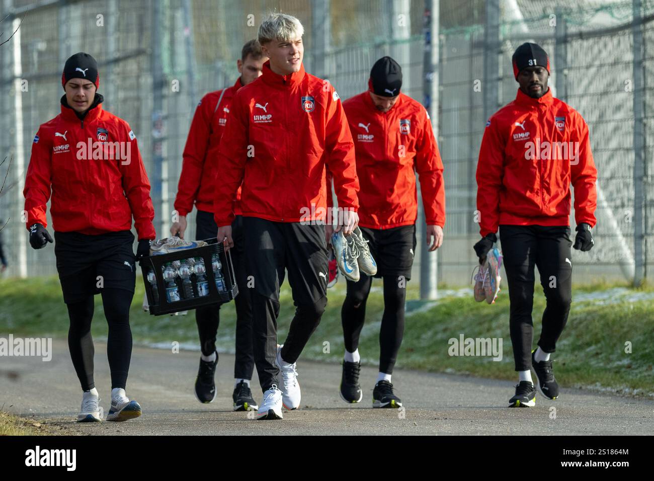 Christopher Negele (FC Heidenheim, #25), Tim Siersleben (FC Heidenheim ...