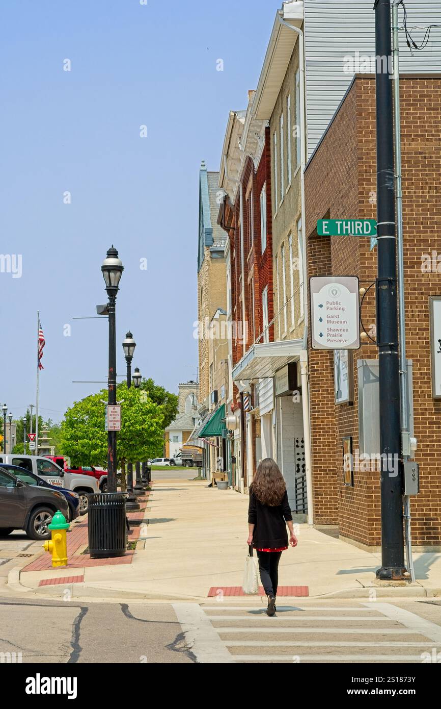 Pedestrians in crosswalk at Third and Broadway in downtown Greenville ...