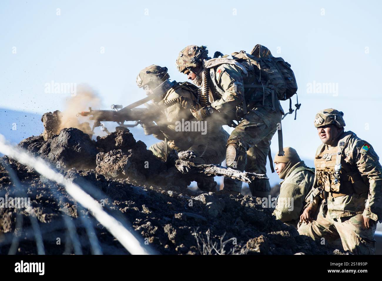 U.S. Army Reserve Soldiers from the 100th Battalion, 442nd Infantry ...