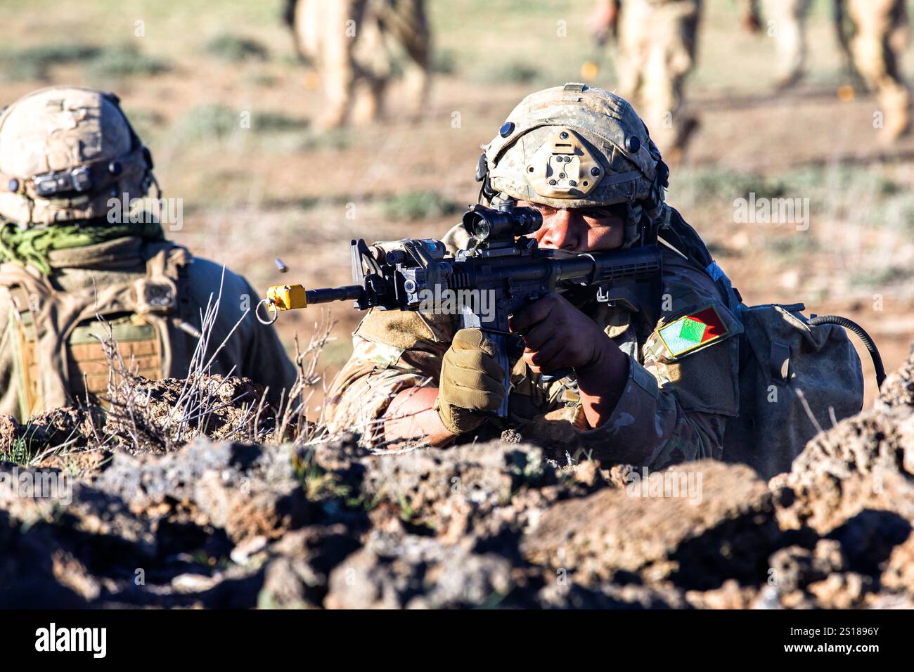 U.S. Army Reserve Soldiers from the 100th Battalion, 442nd Infantry ...
