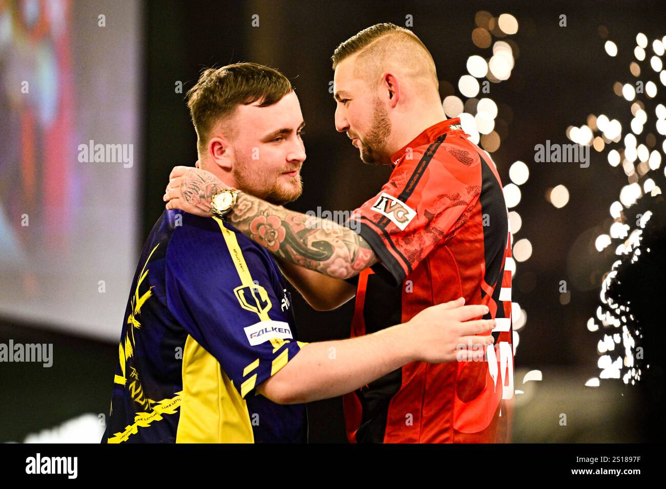 Alexandra Palace, London, UK. 1st Jan, 2025. 2024/25 PDC Paddy Power ...