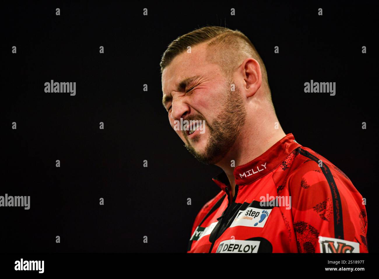 Alexandra Palace, London, UK. 1st Jan, 2025. 2024/25 PDC Paddy Power ...