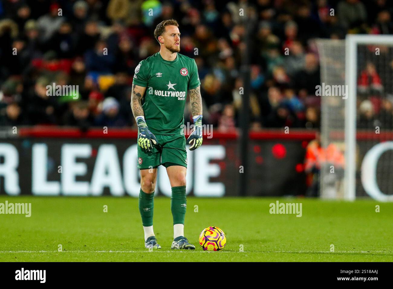 Mark Flekken of Brentford looks on during the Premier League match ...