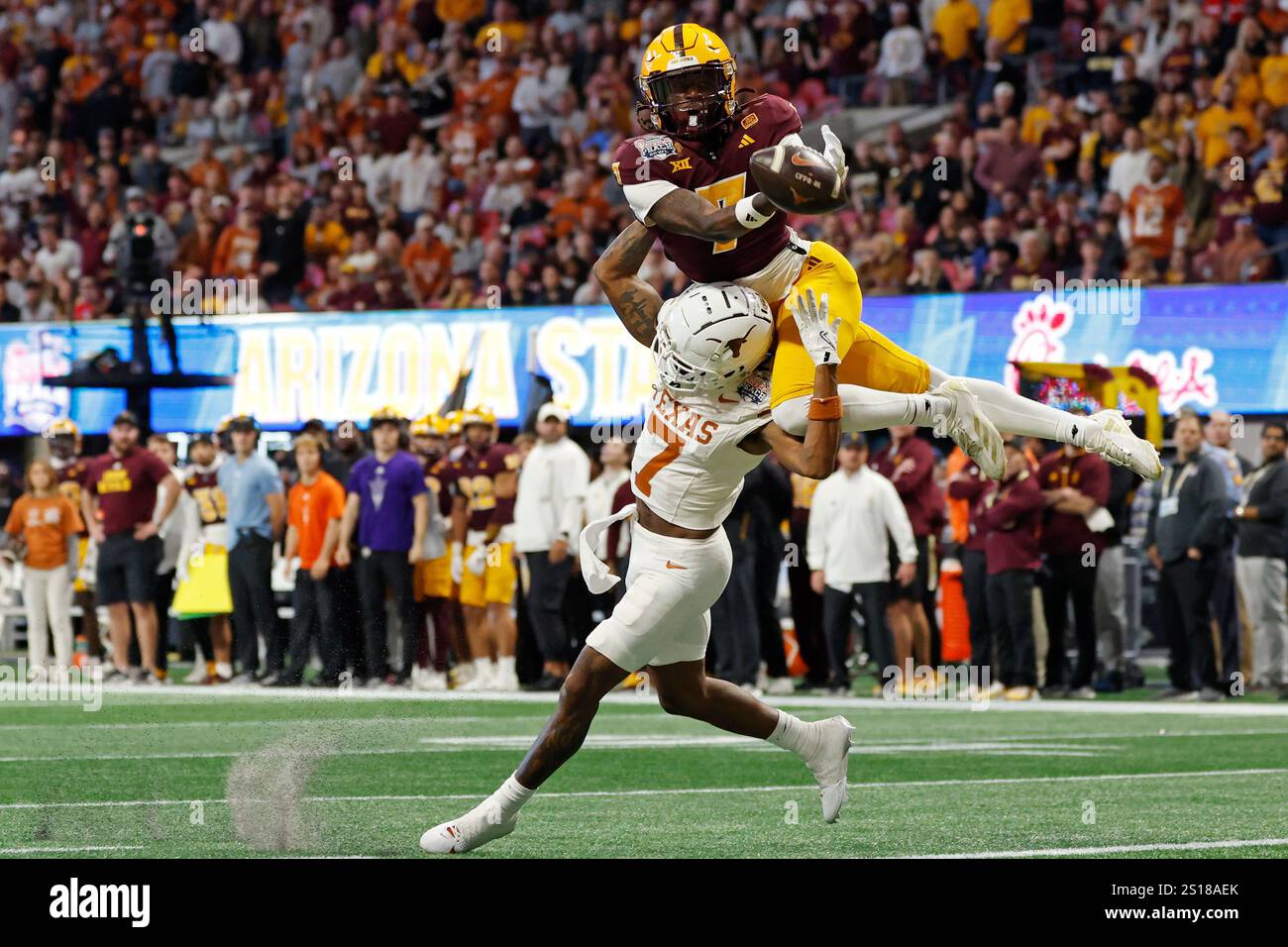 ATLANTA, GA - JANUARY 01: Tight End Chamon Metayer #7 of the Arizona ...