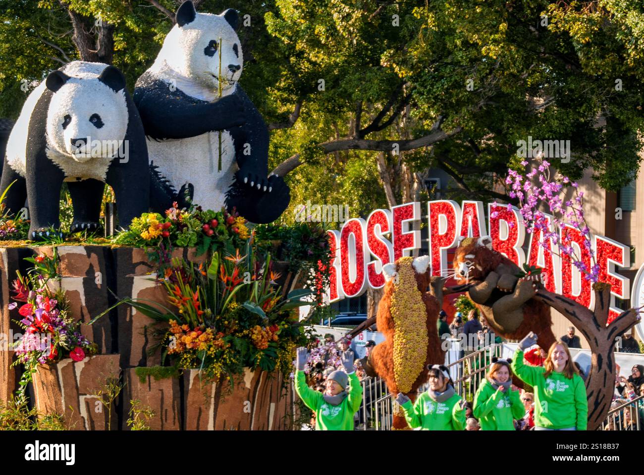 San Diego Zoo's float, the winner of the Sweepstakes Award for "Most ...