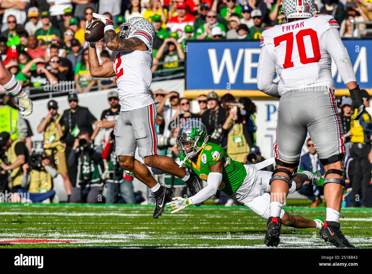 Pasadena, CA. 1st Jan, 2025. Ohio State Buckeyes wide receiver Emeka ...