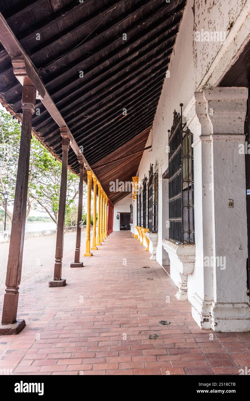 Colonial houses in Santa Cruz de Mompox, Colombia Stock Photo - Alamy
