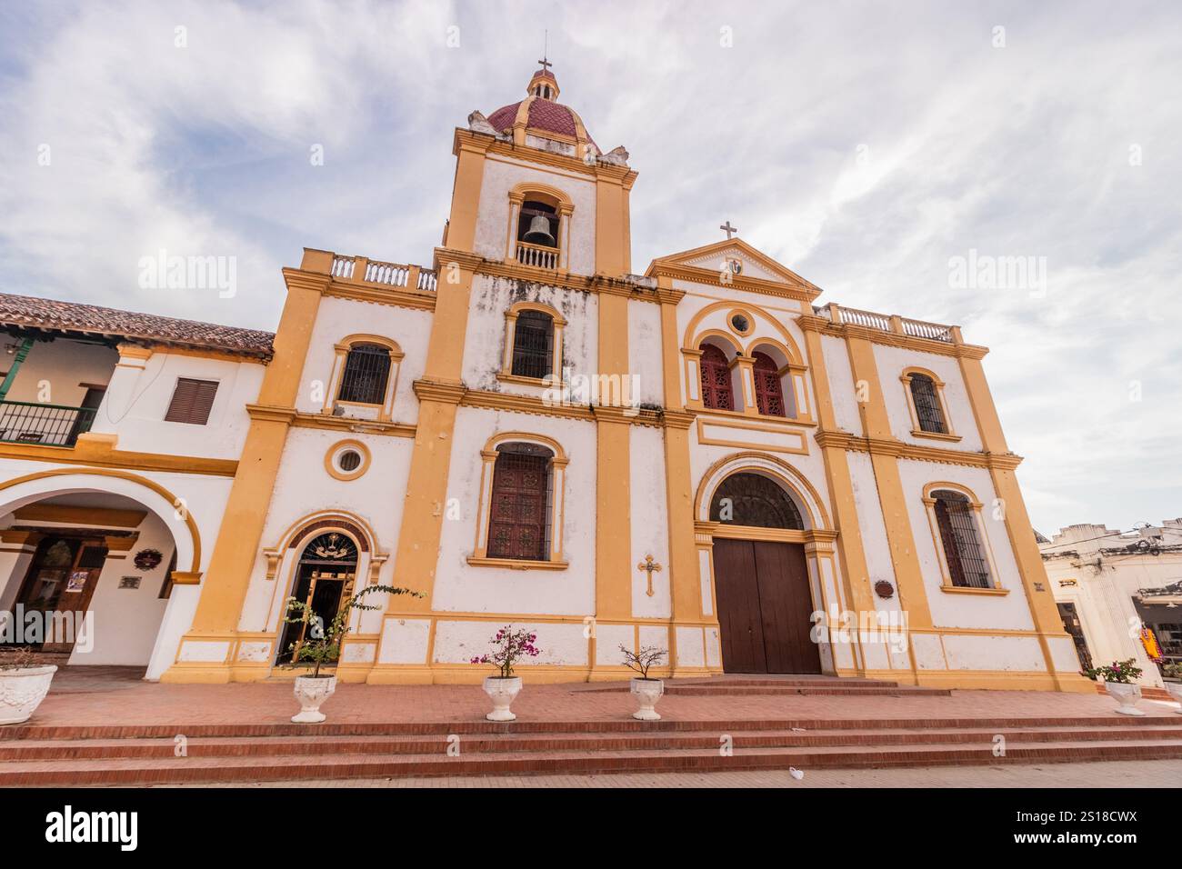 Inmaculada Concepcion church in Santa Cruz de Mompox, Colombia Stock Photo - Alamy