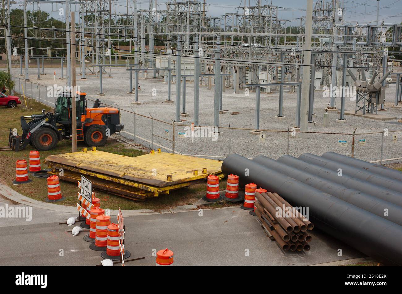 Large green and orange pipes hi-res stock photography and images - Alamy