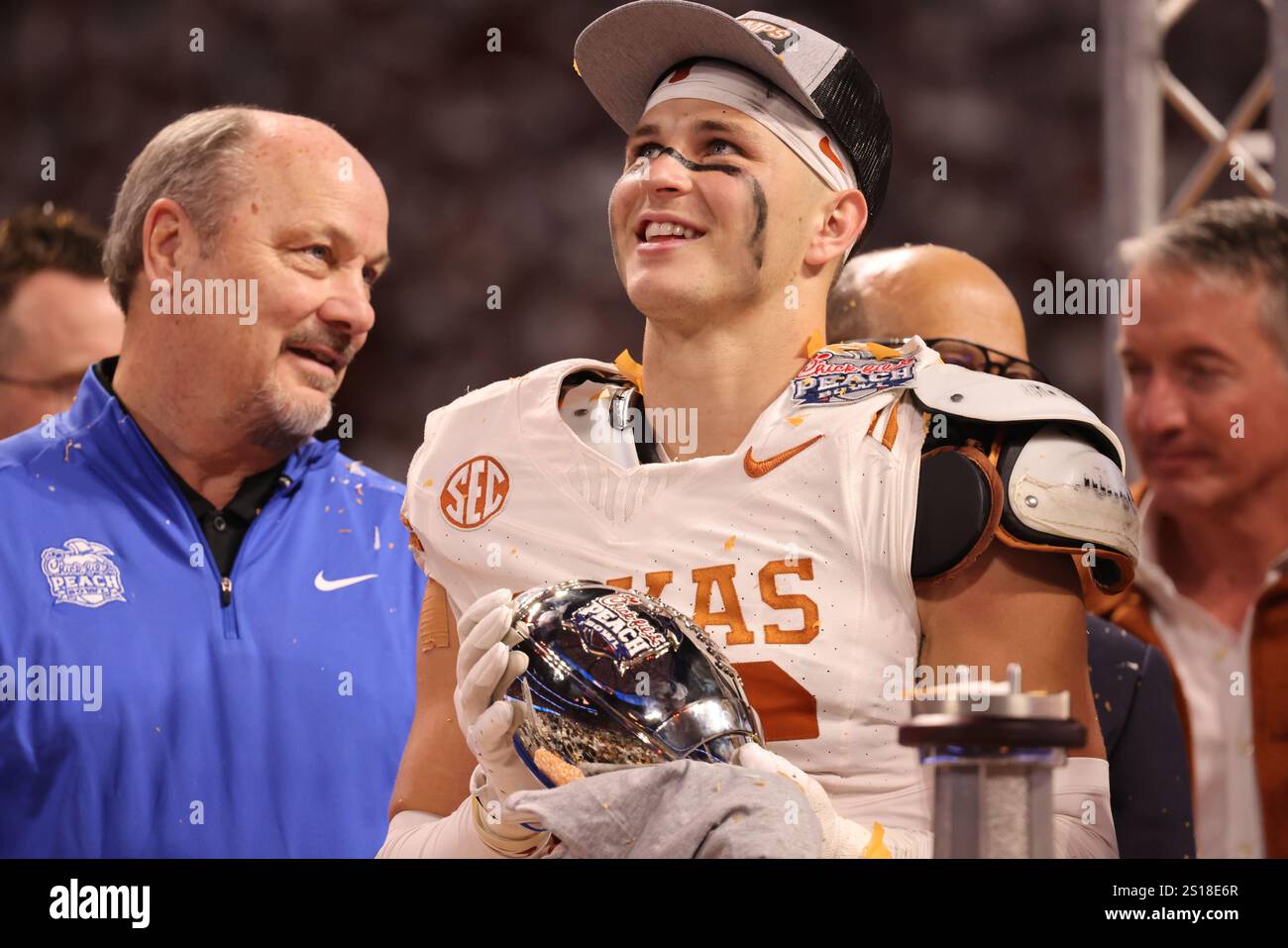 Atlanta, Georgia, USA. 1st Jan, 2025. Texas junior defensive back ...