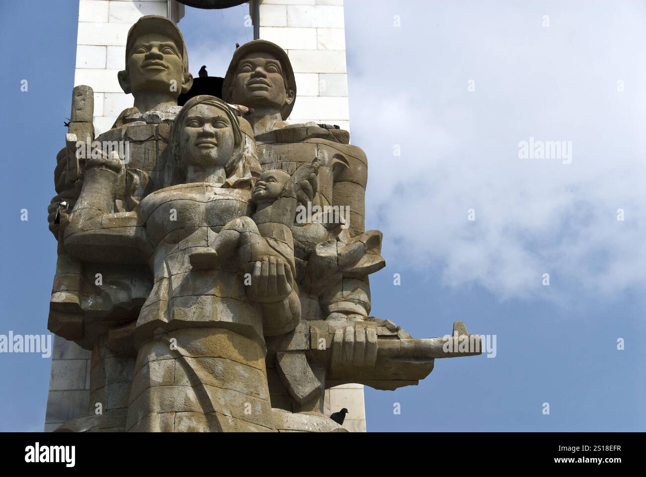 The Cambodia Vietnam Friendship Monument has a rather Communist style ...