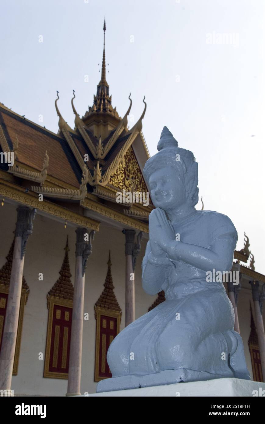 The Silver Pagoda (Wat Preah Keo) in the Royal Palace complex, Phnom ...