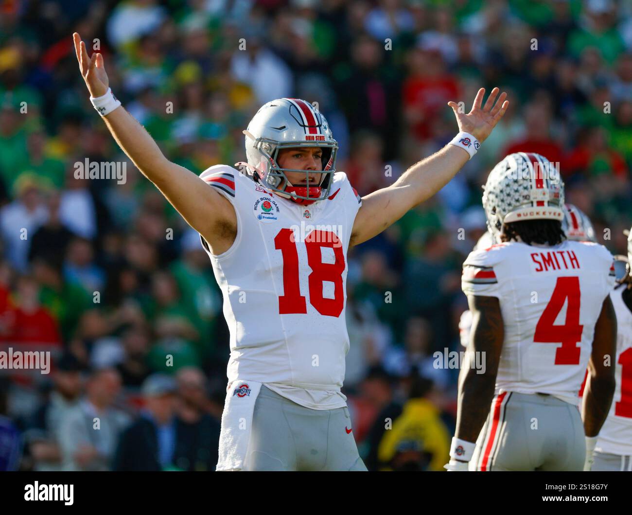 January 01, 2025 Ohio State Buckeyes quarterback Will Howard (18 ...