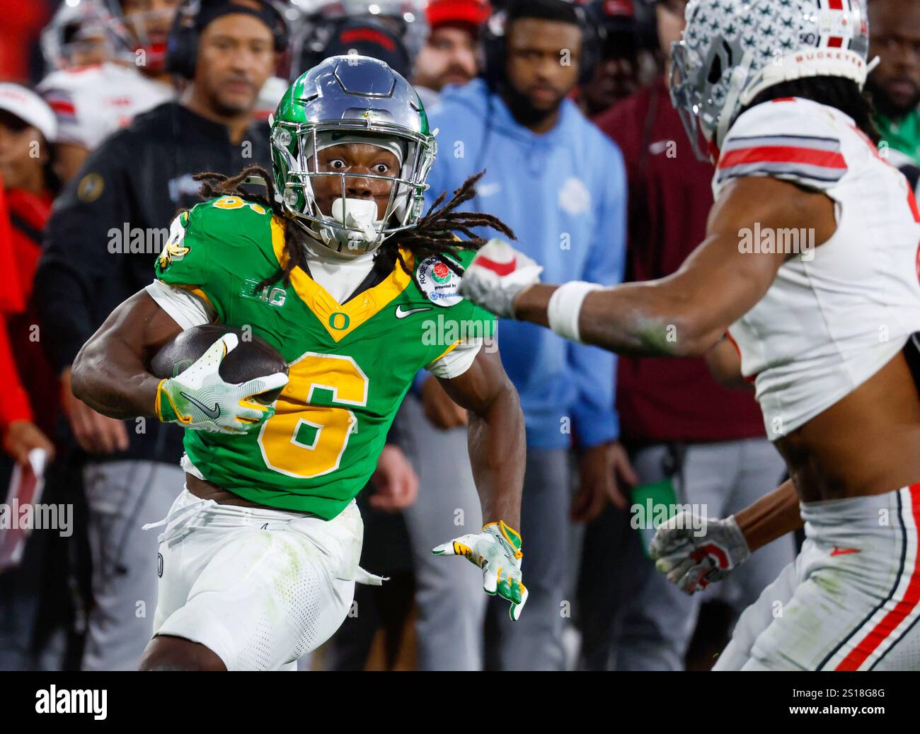 January 01, 2025 Oregon Ducks running back Noah Whittington (6) carries ...
