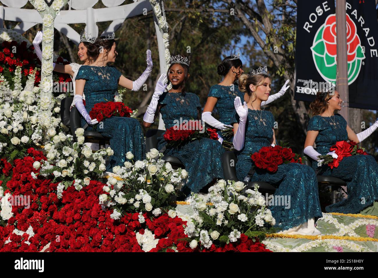 Pasadena, USA. 1st Jan, 2025. The Queen of the Rose Parade and her ...