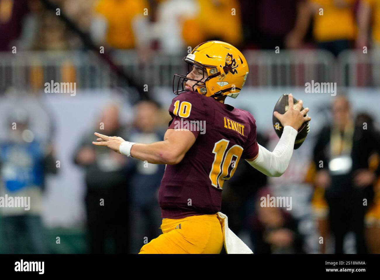Quarterback Sam Leavitt (Arizona State Wildcats, #10) passes the ball ...