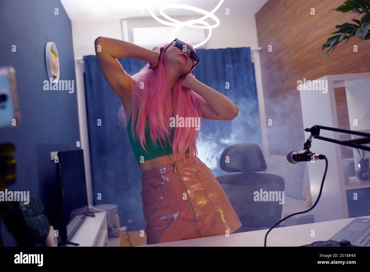 Beautiful young singer and musician broadcast from her home studio ...