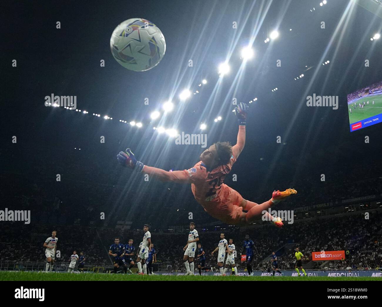 Beijing, Italy. 30th Aug, 2024. Atalanta's goalkeeper Mark Carnesecchi ...