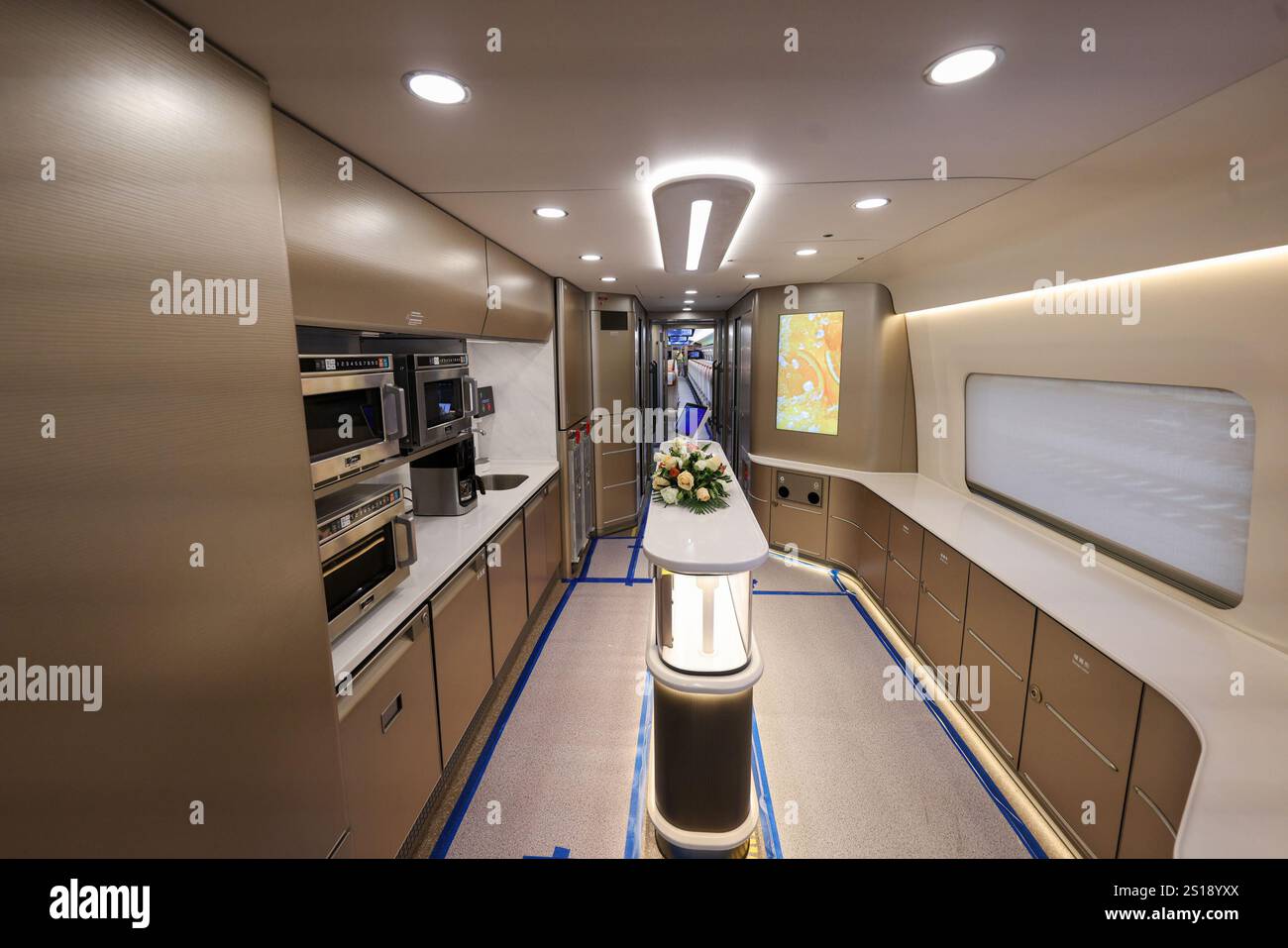 Beijing,China.31th December 2024. An interior view of a CR450-AF high ...