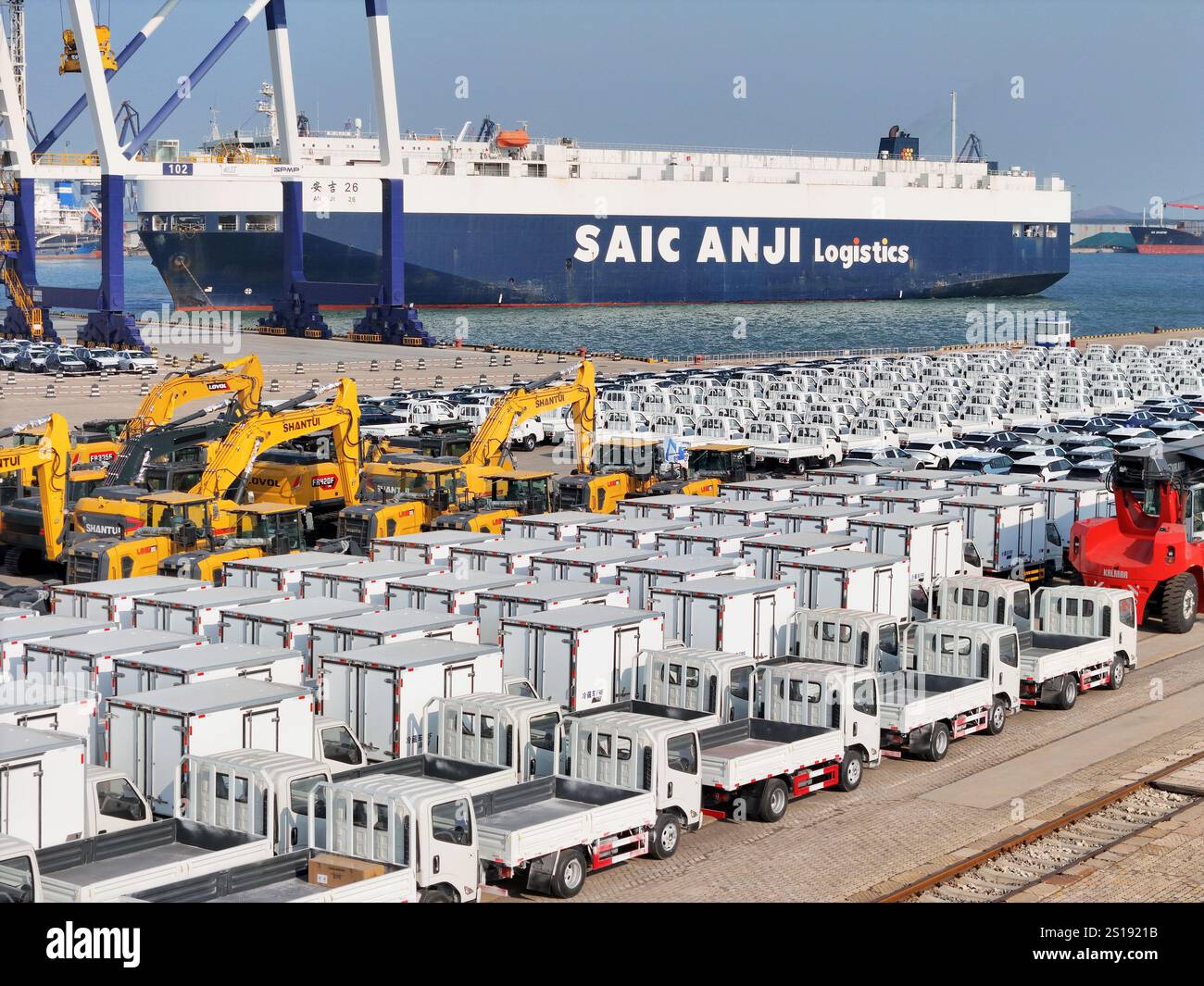 YANTAI, CHINA - JANUARY 2, 2025 - A car carrier loads cars for export ...