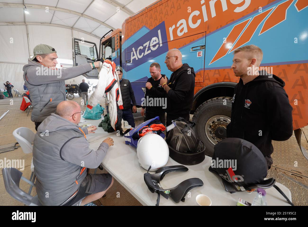 645 SZALAI Norbert (hun), CATHERINE Fabien (fra), TAGAI Robert (ind), Man, Team SSP, Trucks ...