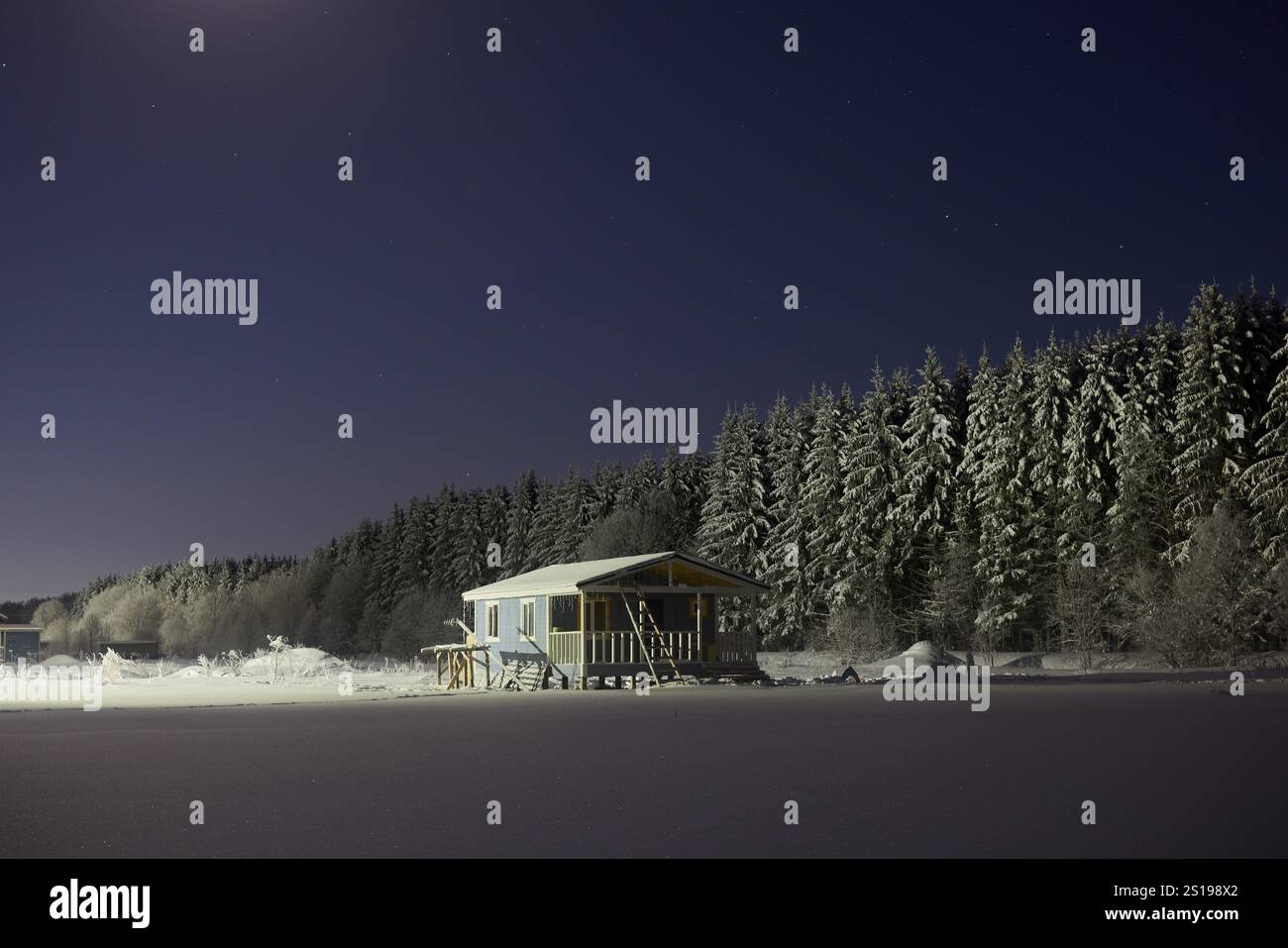 Serene Winter Retreat A Delightfully Cozy Cabin Nestled in a Beautiful ...