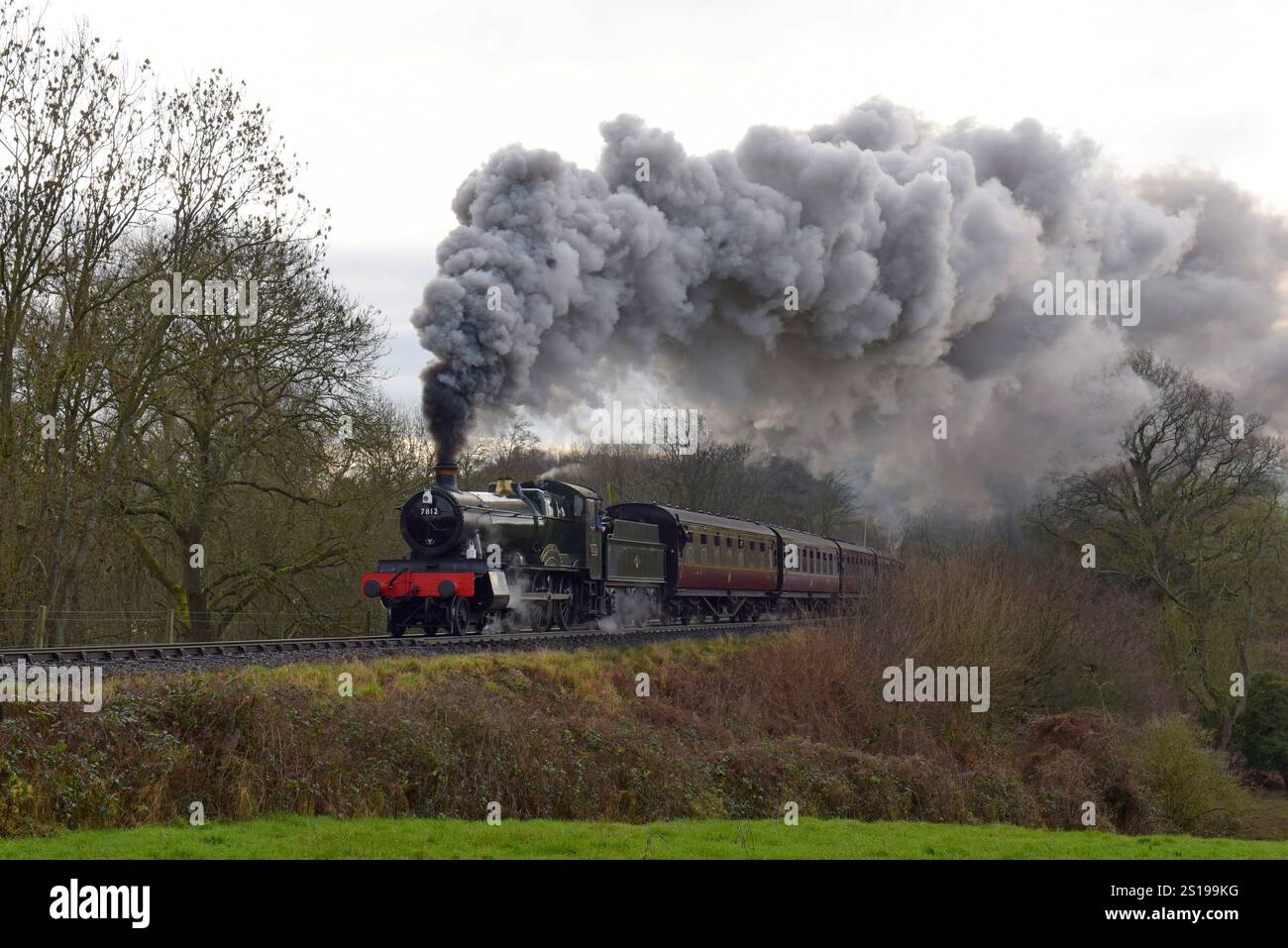 GWR steam loco 7812 Erlestoke Manor tackling Eardington Bank at the ...