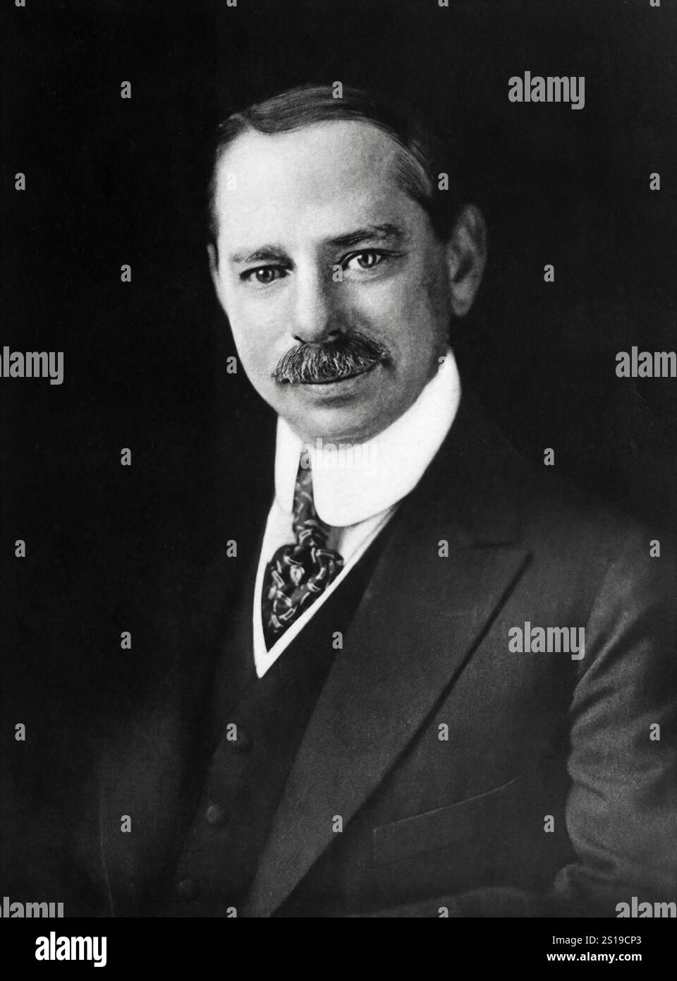 Marcus Loew in 1924. An American business magnate and a pioneer of the ...