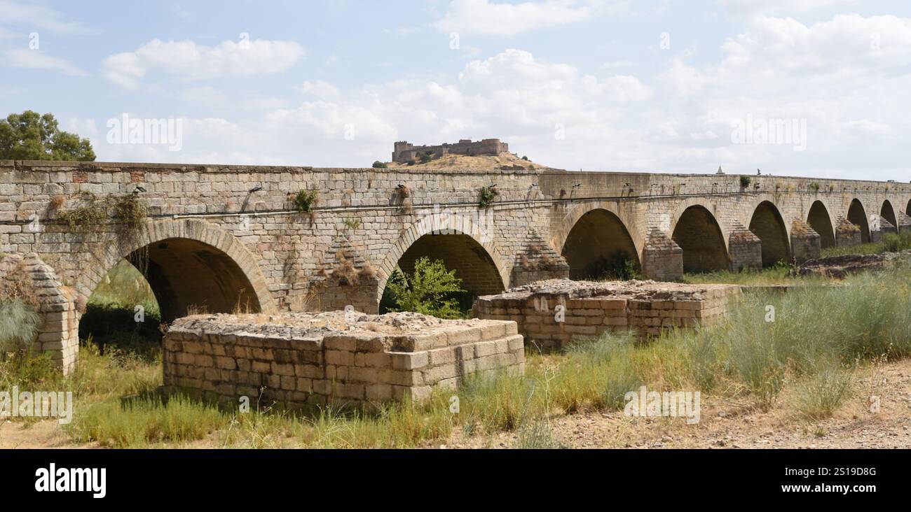 17th century bridge of the Austrias across the River Guadiana near ...