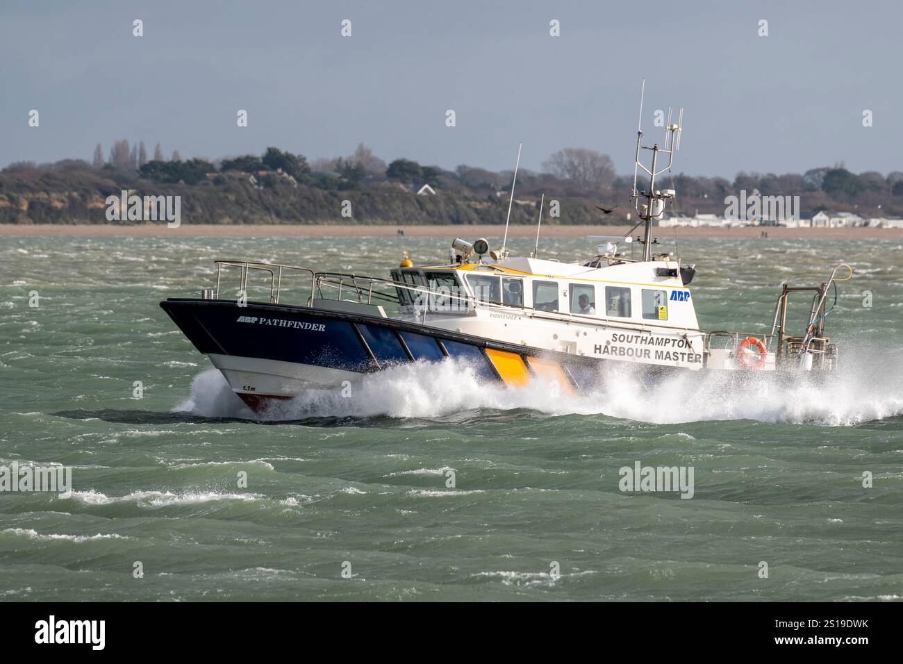 Southampton harbour masters vessel hi-res stock photography and images ...