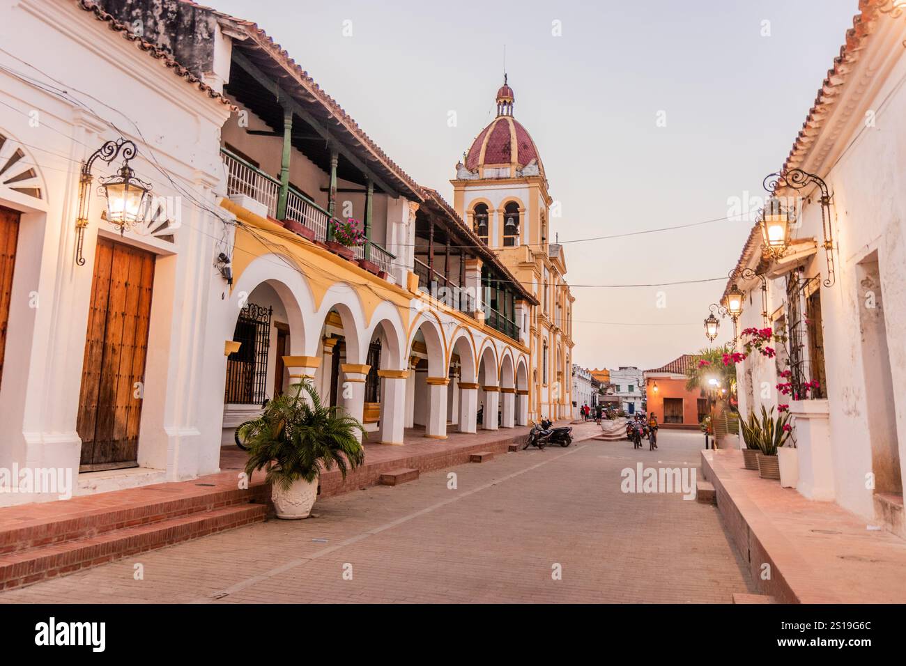 Colonial street and Inmaculada Concepcion church in Santa Cruz de ...