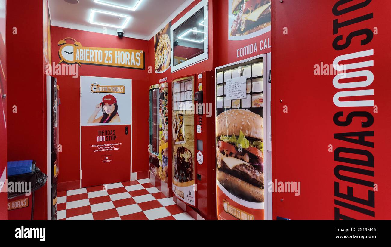 Inside the Automated Vending Machine Store "Abierto 25 Horas Stock ...