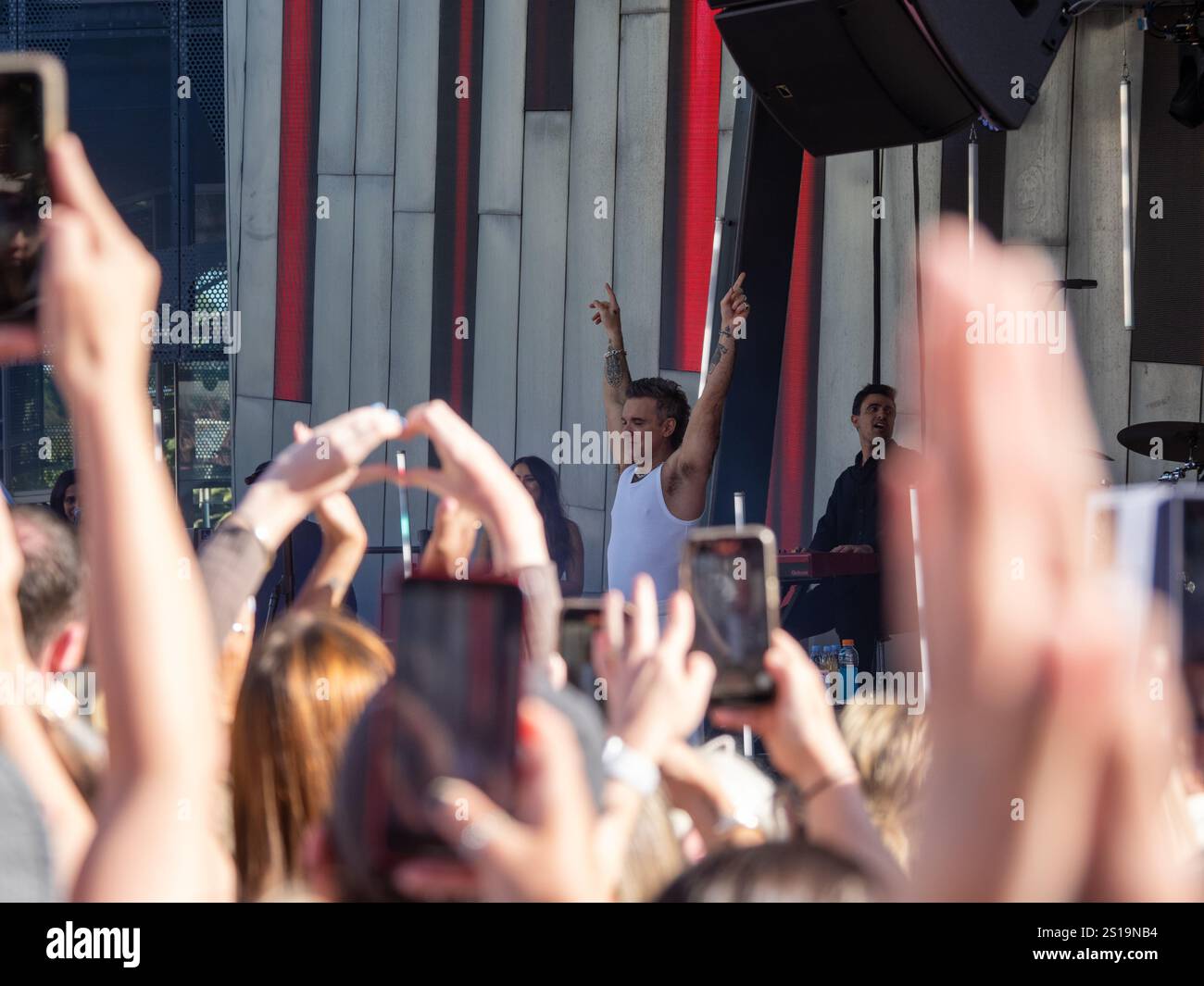 Melbourne, Australia. 02nd Jan, 2025. Williams is seen on stage Robbie ...