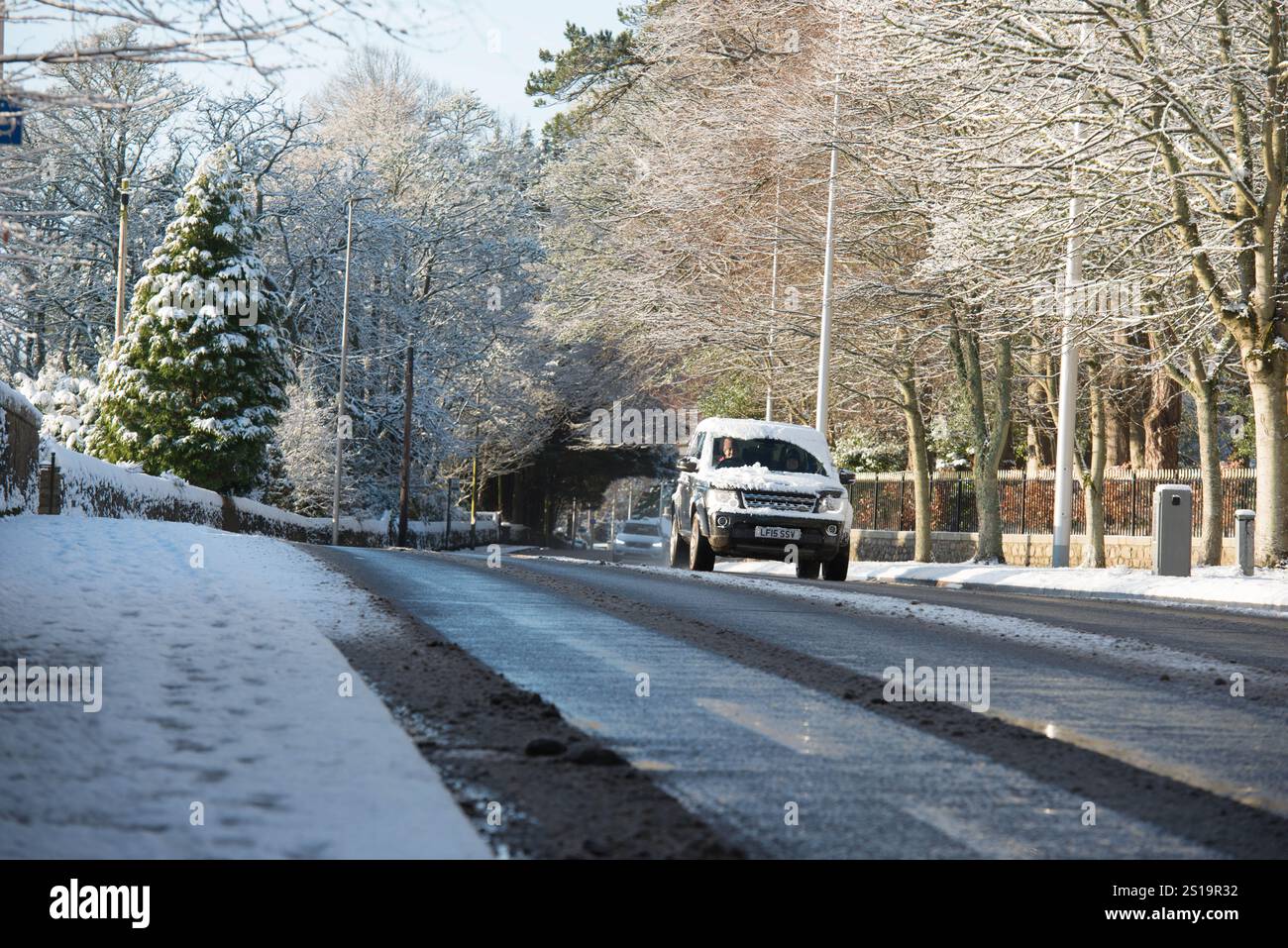 UK Weather. Aberdeen Traffic in Snow on the North Deeside Road in ...