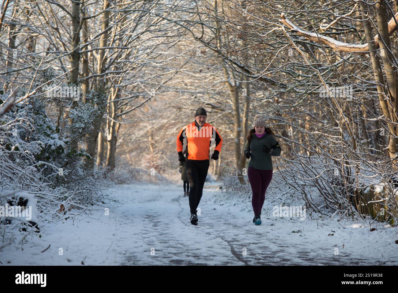 UK Weather Scotland. Runners exercising on the Deeside Way in Aberdeen ...