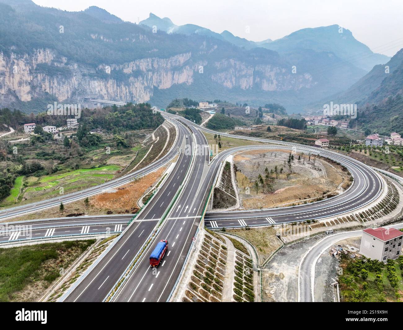 Chongqing. 2nd Jan, 2025. This aerial drone photo taken on Jan. 2, 2025 ...