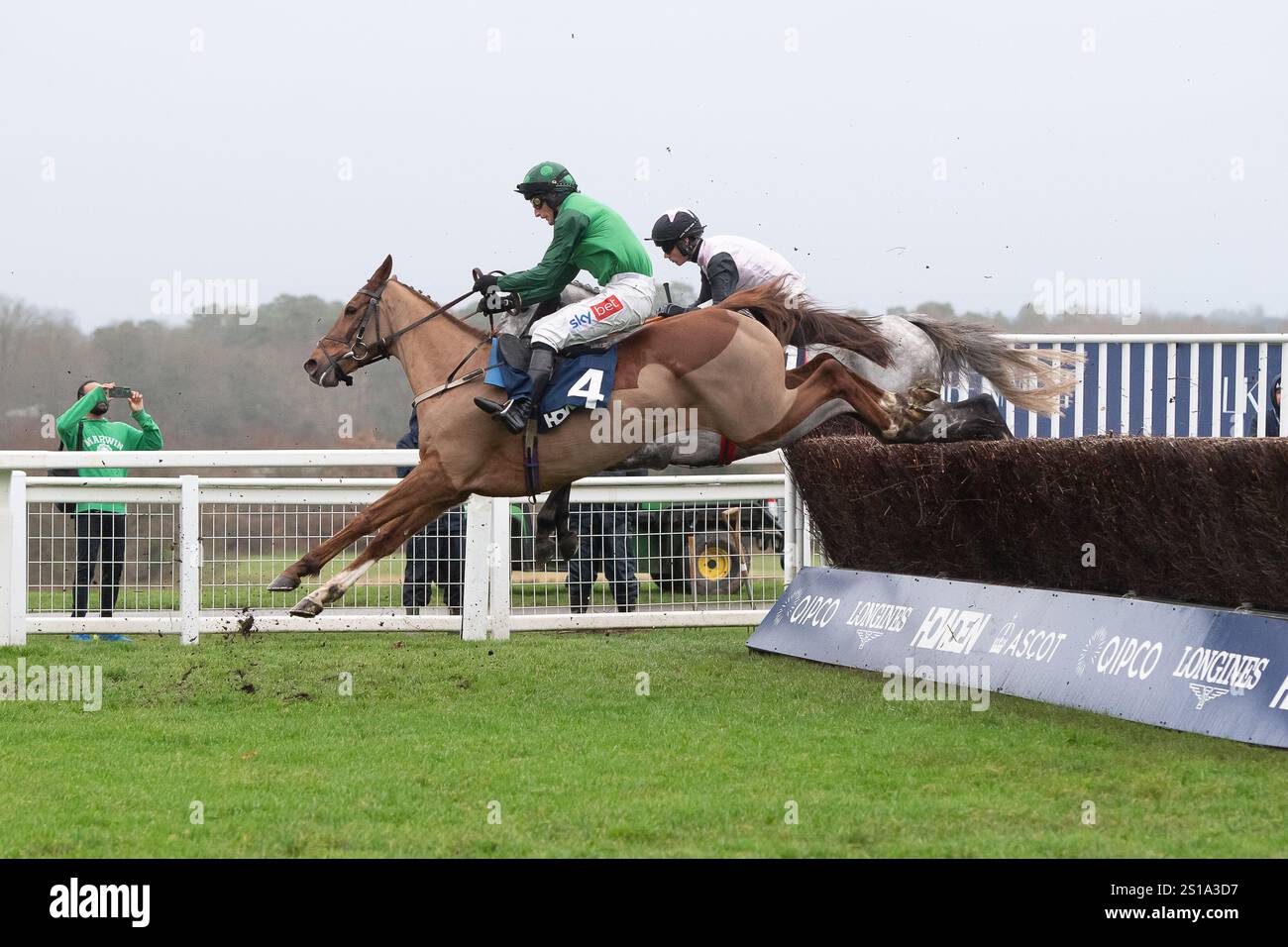 Ascot, Berkshire, UK. 21st December, 2024. JAMES DU BERLAIS (No 4 ...