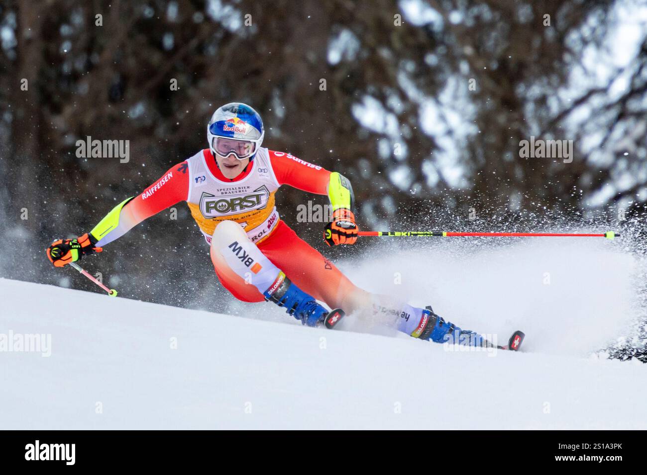 Take a look at the beyond-ordinary content that landed this past week, from the world of Red ...