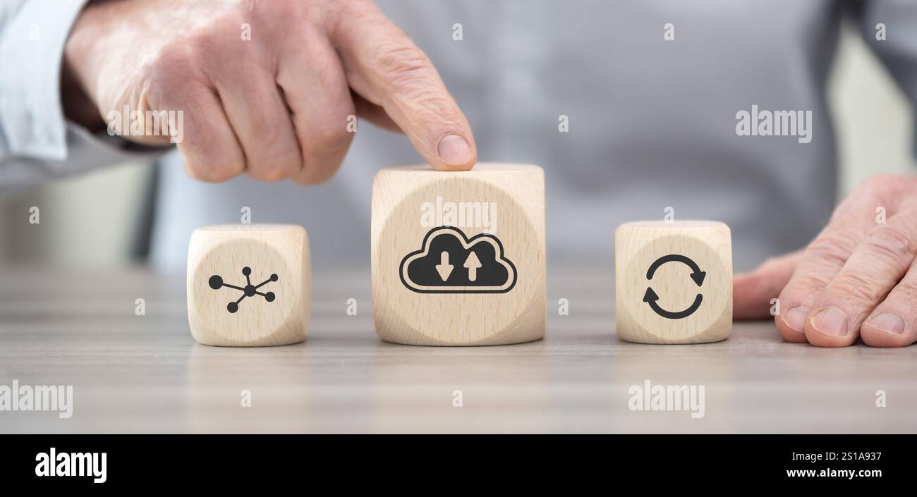 Wooden blocks with symbol of cloud networking concept Stock Photo - Alamy