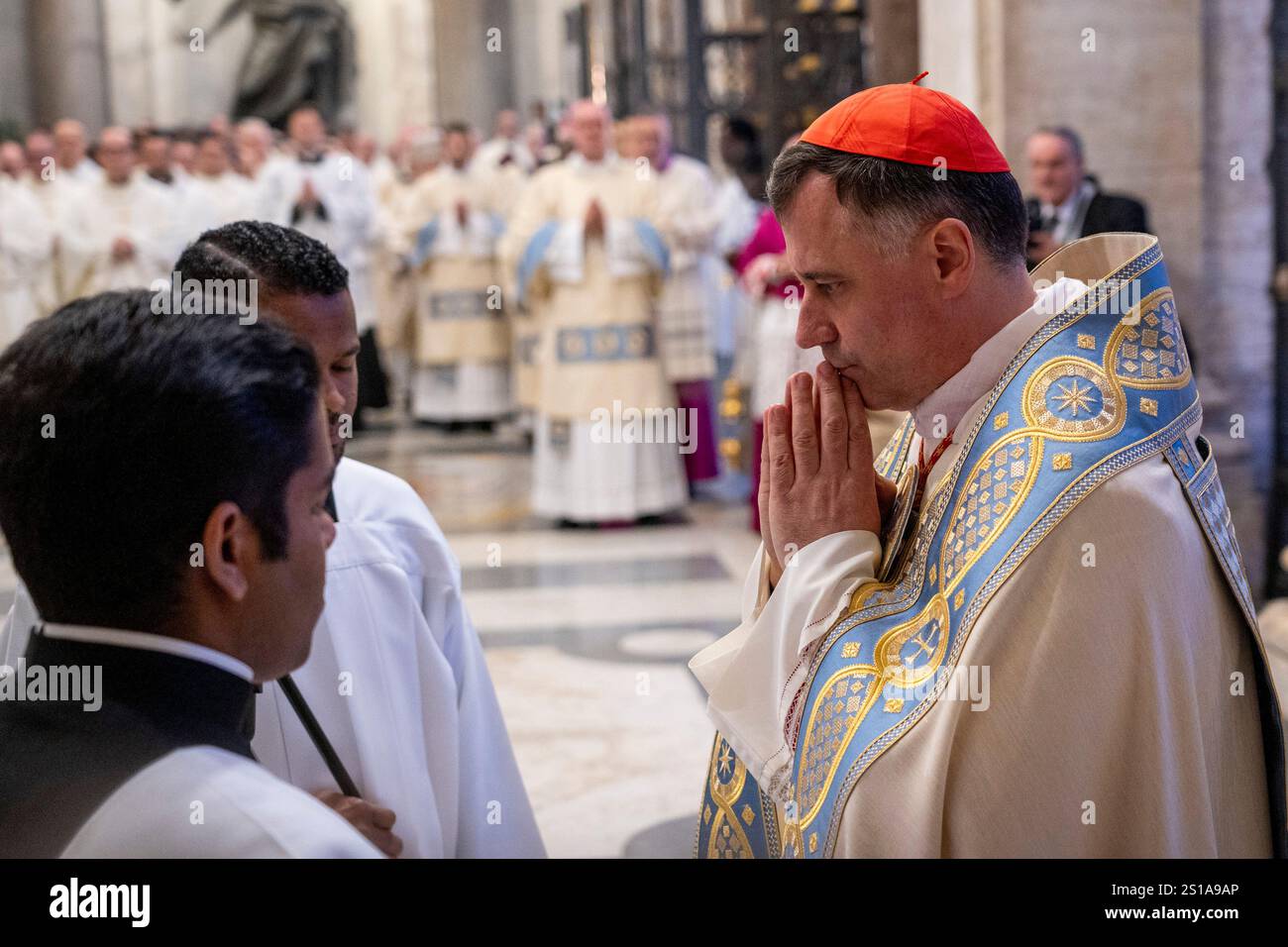 Rome, Italy. 1st Jan, 2025. Cardinal Rolandas Makrickas leads the ...