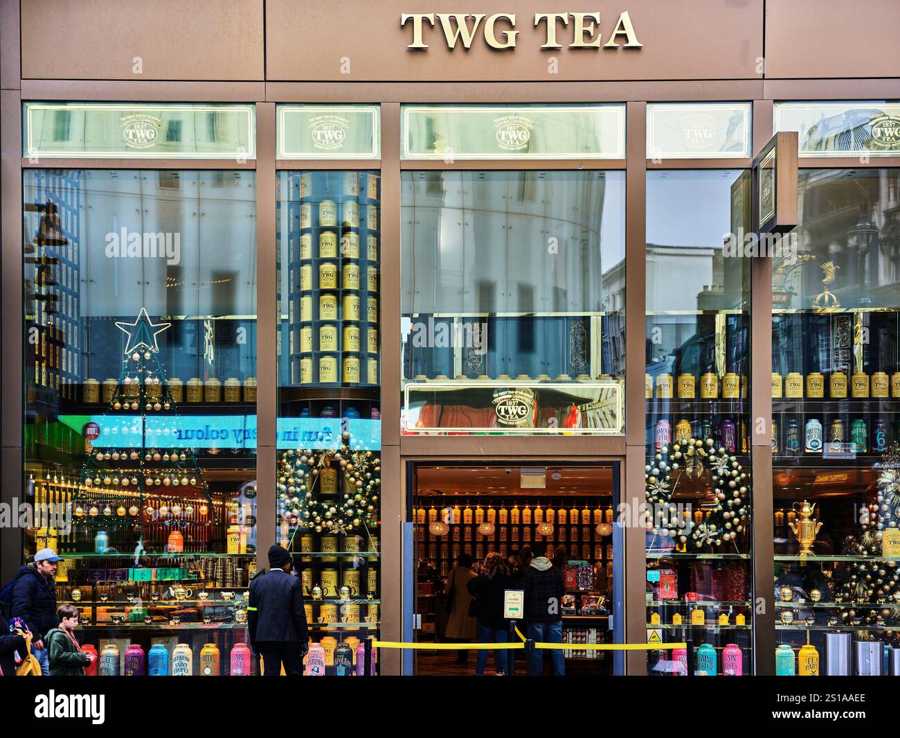 Twg tea hi-res stock photography and images - Alamy